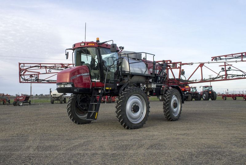 Case IH Patriot 4420: Specs, Boom, Dimensions, Engine, Operational ...