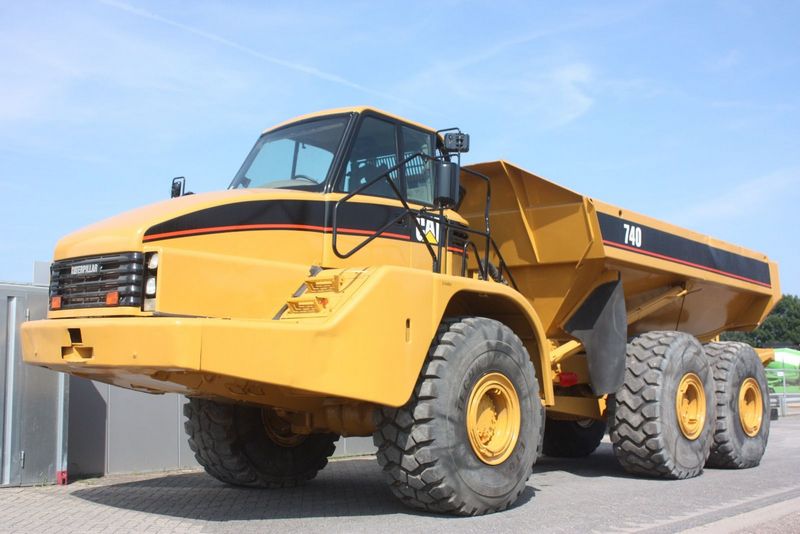 Caterpillar 740: Specs, Dimensions, Dump, Engine, Operational ...