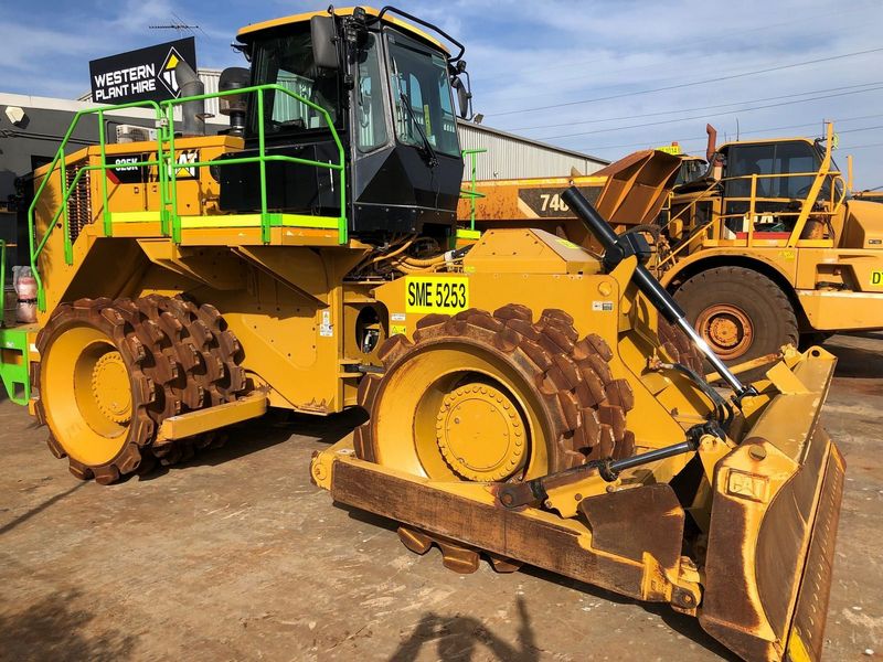 Caterpillar 825K: Specs, Dimensions, Dimensions (Approximate ...