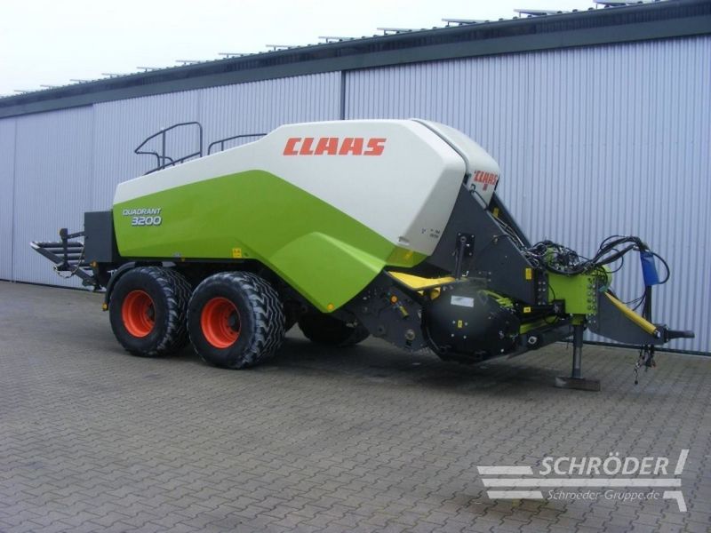 Claas Quadrant 3200 RF: Specs, Baler Pickup, Dimensions, Bale Size ...