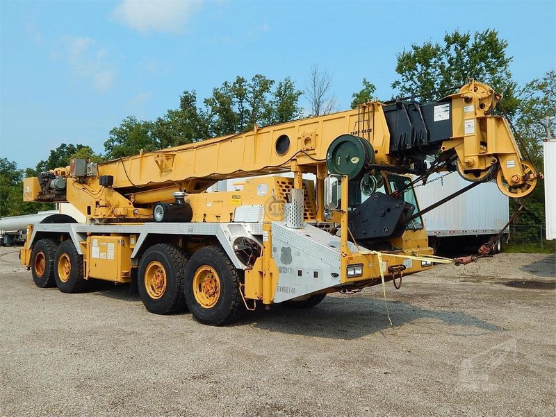 Grove AT700D: Specs, Boom, Dimensions, Carrier Engine, Operational ...