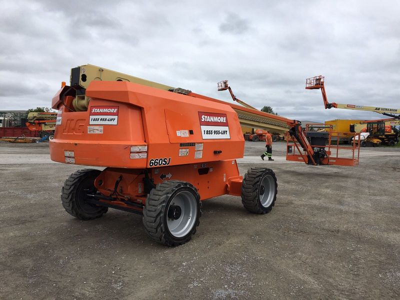 JLG 660SJ 2WD: Specs, Dimensions, Platform, Engine, Operational ...