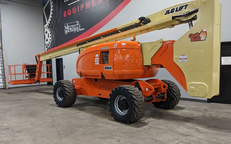 JLG 800A 2WD: Specs, Dimensions, Platform, Engine, Operational, Performance