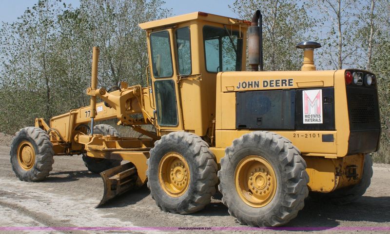John Deere 772A: Specs, Dimensions, Engine, Operational, Steering ...
