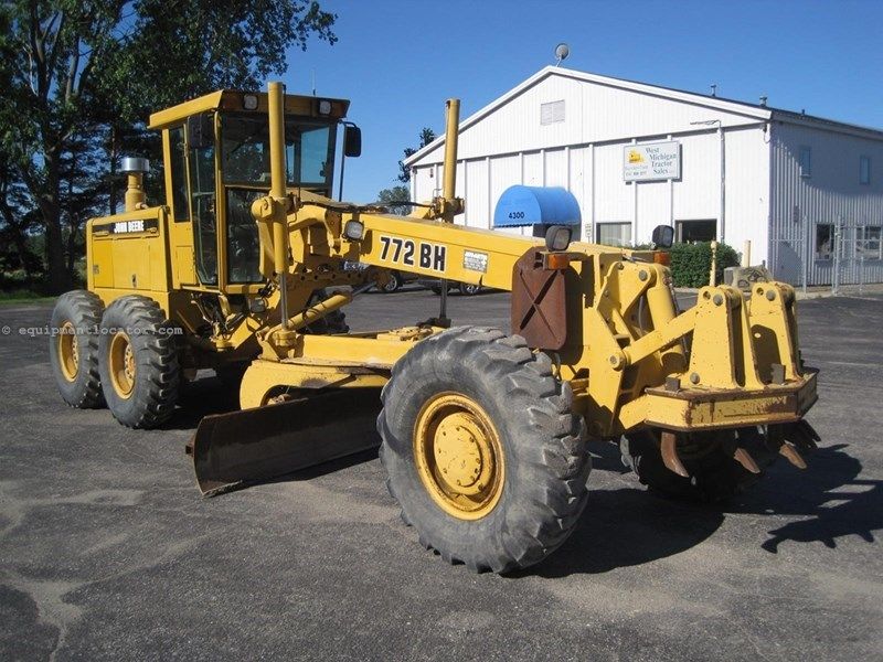 John Deere 772BH: Specs, Dimensions, Engine, Operational, Steering ...