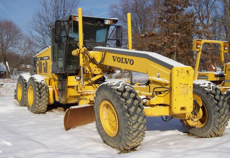 Volvo G726 VHP: Specs, Dimensions, Engine, Operational, Steering ...