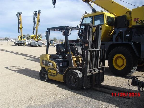 Caterpillar P5000D: Specs, Dimensions, Mast, Engine, Operational