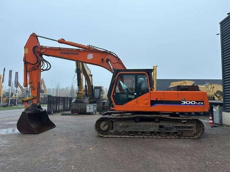 Daewoo S300LCV SLR: Specs, Boom/Stick Option (Hex) 1, Dimensions ...