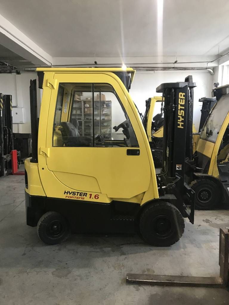 Hyster H1.6FT Diesel: Specs, Dimensions, Mast, Engine, Operational
