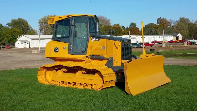 John Deere 700K: Specs, Dimensions, Driveline, Capacities, Performance ...