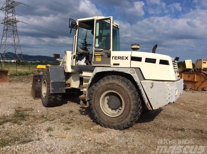 Terex SKL200: Specs, Bucket, Dimensions, Engine, Operational, Transmission